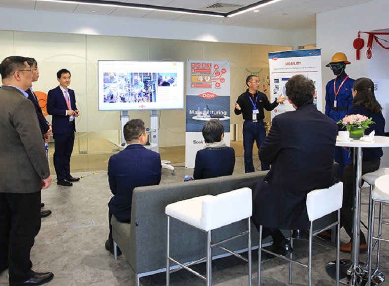 Shanghai Digital Operations Center | Dow Corporate